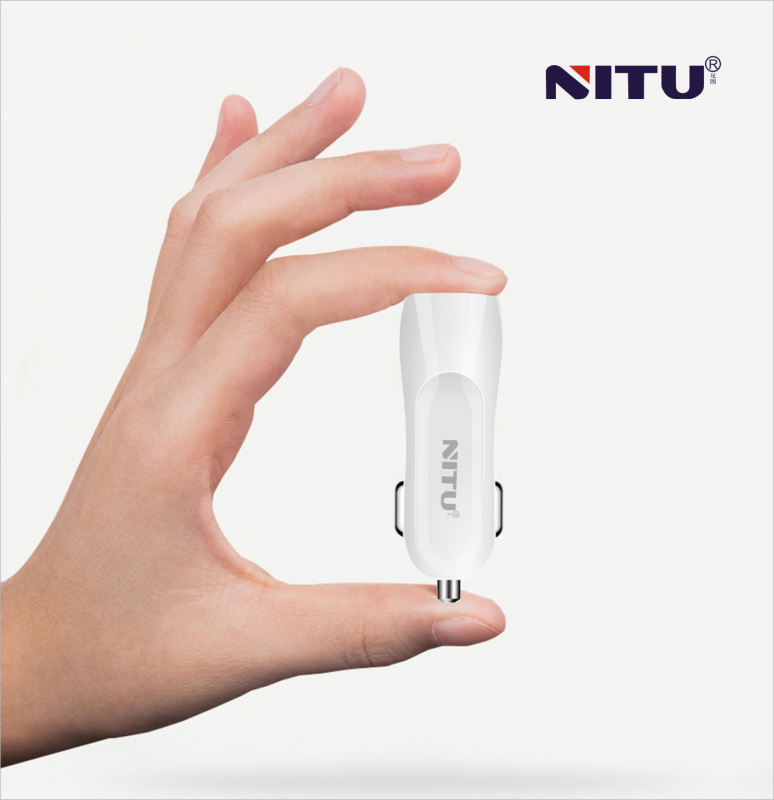 Auto punjac Nitu NT-CC12 USB 5V 2A sa iPhone lightning kablom beli - Mob-Shop
